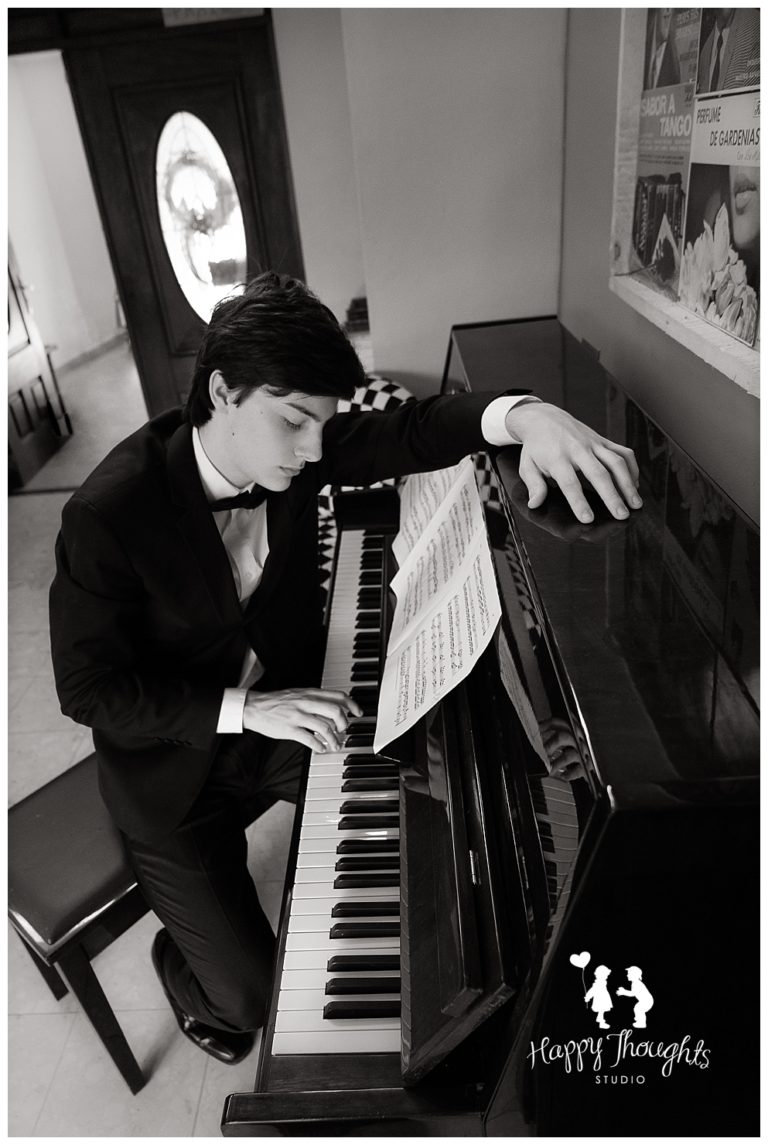 San Antonio Senior Session - Happy Thoughts Studio