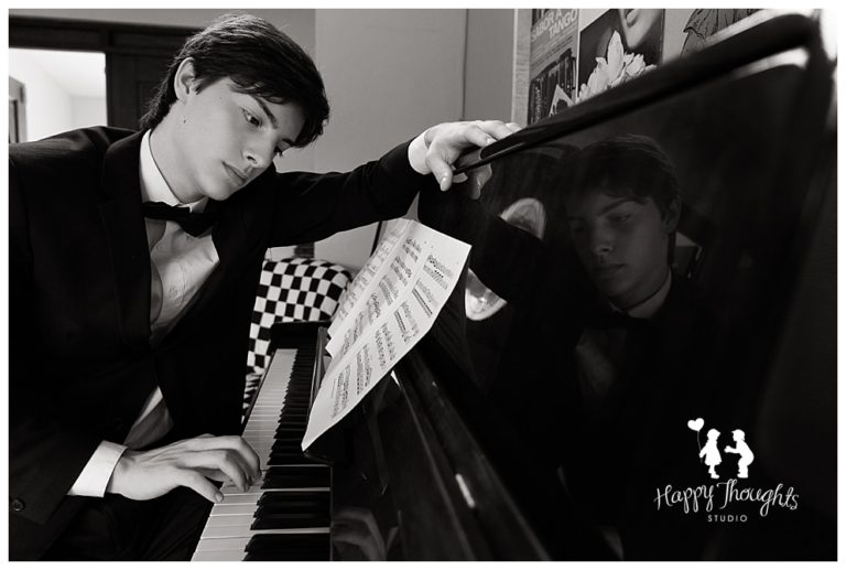 San Antonio Senior Session - Happy Thoughts Studio